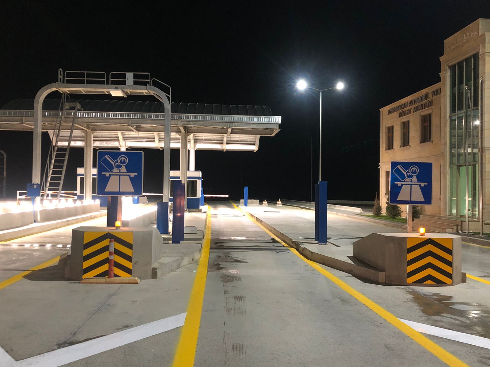 Safety barrier caps